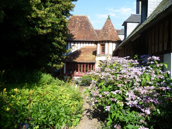 Le Pommenial De La Hérissonnière - Orne