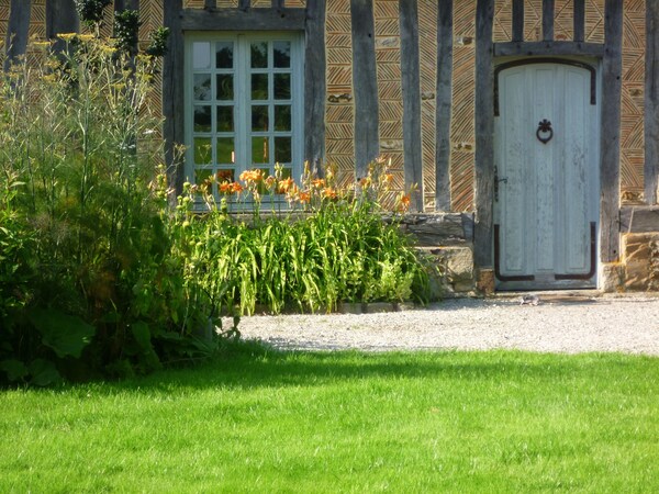 Le Pommenial De La Hérissonnière - Orne