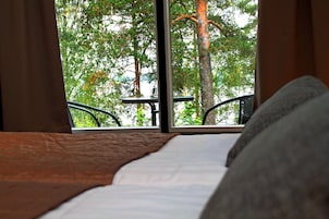 Quarto Twin Comfort, 2 camas individuais, vista para o lago | Secretária, quartos insonorizados, Wi-fi grátis