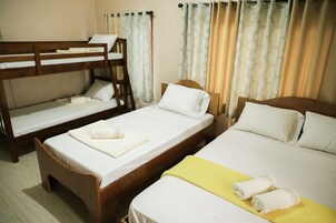 3 quartos, roupas de cama premium, cortinas blackout
