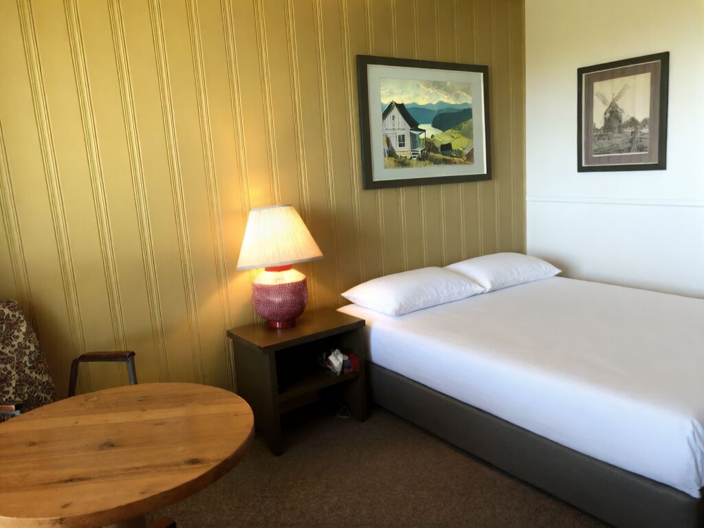 Quarto Duplo Tradicional, 1 cama queen-size, vista para a montanha | Secretária, quartos insonorizados, Wi-fi grátis 