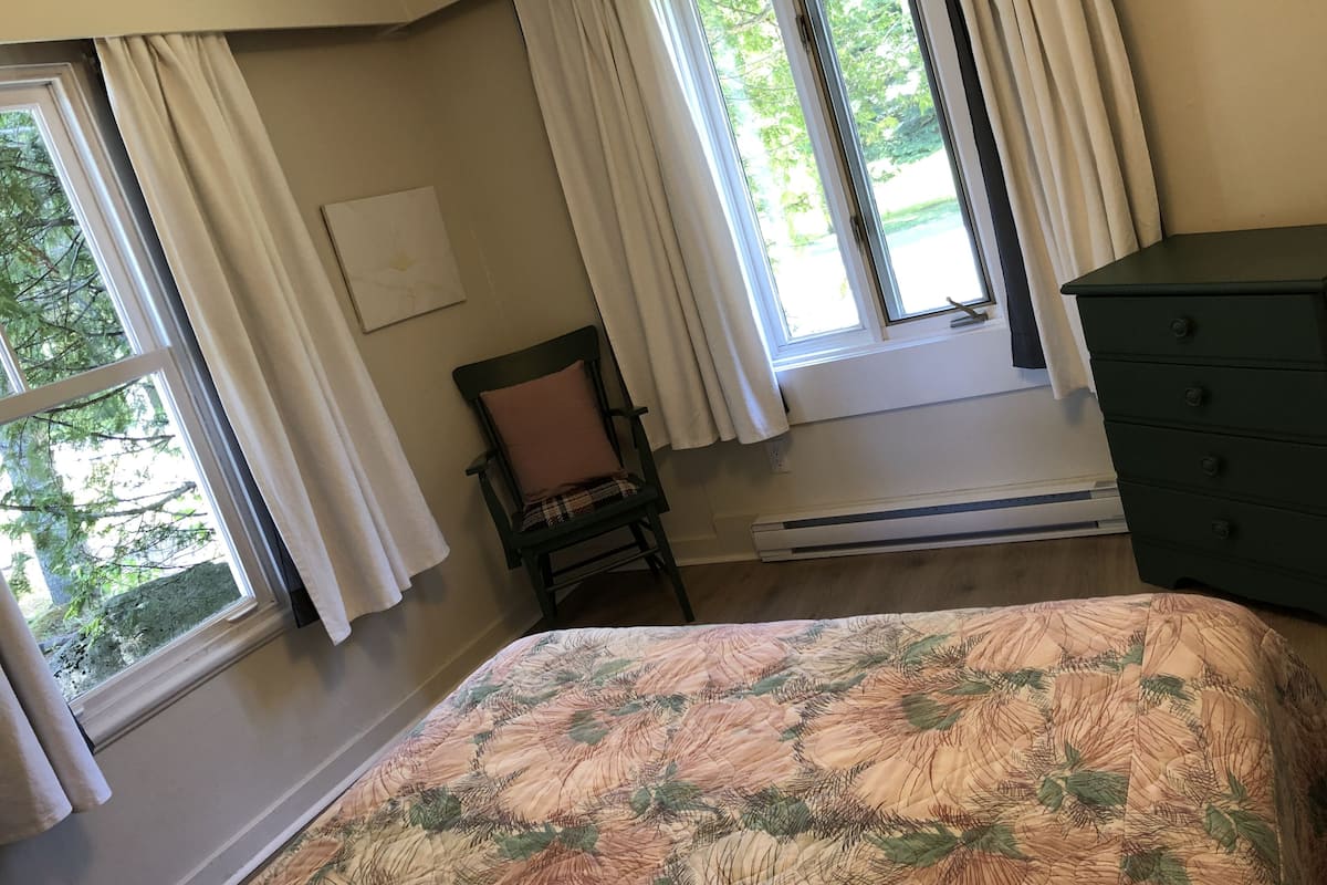 Mini Chalet, Ocean View | Secretária, quartos insonorizados, Wi-fi grátis