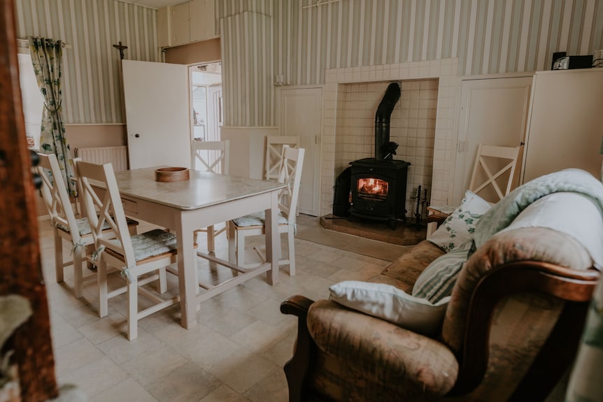 Old Style Traditional Irish Farmhouse With Mod - Cons, Also Wifi Included Free. - Ireland