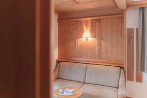 Televisor de ecrã plano de 32 polegadas com canais via satélite