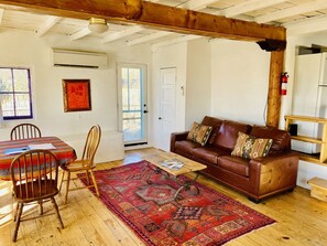 Dúplex, 1 cama queen-size e sofá-cama, vista para o jardim, junto ao jardim | Camas desdobráveis, Wi-fi grátis, roupa de cama fornecida 