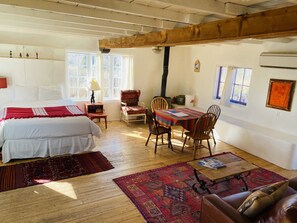 Dúplex, 1 cama queen-size e sofá-cama, vista para o jardim, junto ao jardim | Camas desdobráveis, Wi-fi grátis, roupa de cama fornecida 