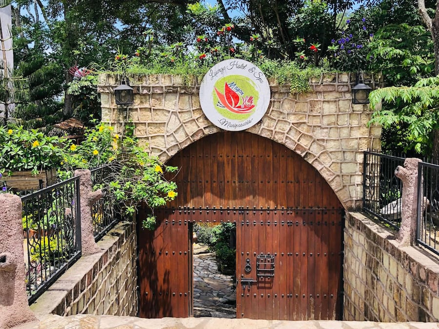 Fachada da propriedade