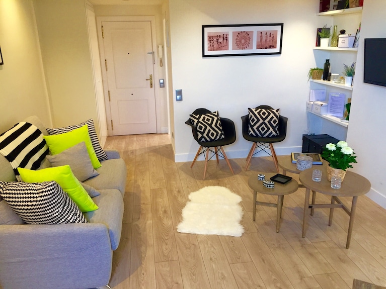 Publication De La Plaza Mayor-luxury Austrias - Madrid