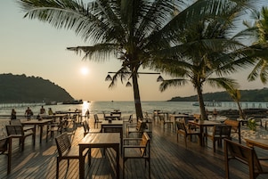 Café da manhã, almoço e jantar