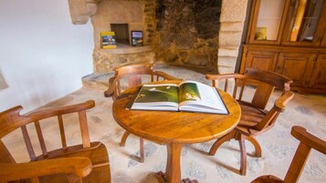 Área de estar no saguão