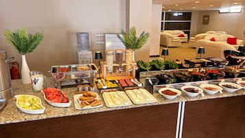Pequeno-almoço completo diário incluído