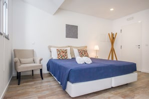 Quarto casal, 1 cama de casal ou 2 camas de solteiro | Cofres nos quartos, cortinas blackout, quartos à prova de som