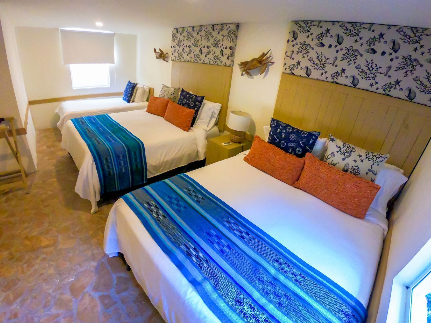 Roupas de cama premium, cofres nos quartos