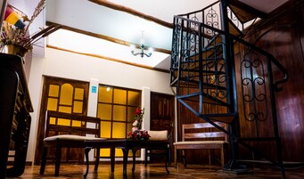 Televisor de 36 polegadas com canais por cabo 