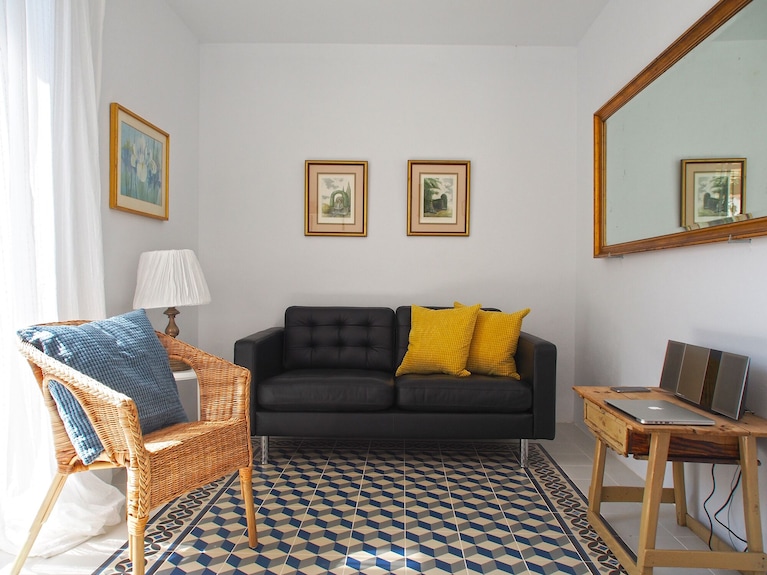 El Patio De Lola, Una Casa De Pueblo Andaluz Con Piscina De Mármol Verde. - Andalucía