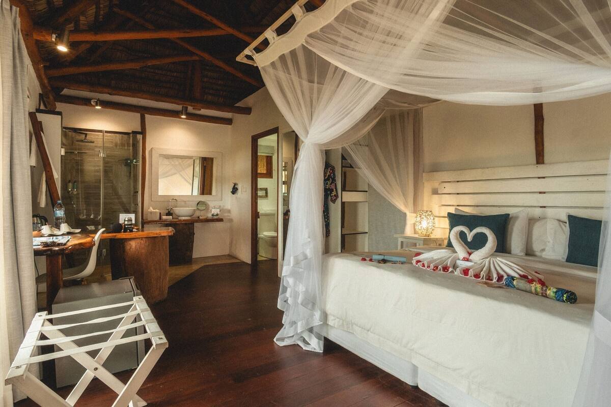 Bungalow | Roupa de alta qualidade, cofre no quarto, secretária 