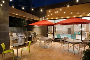 Área para churrascos e piqueniques