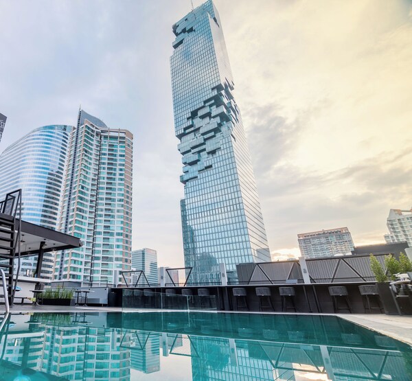 Sora Hotel Silom - Bang Rak