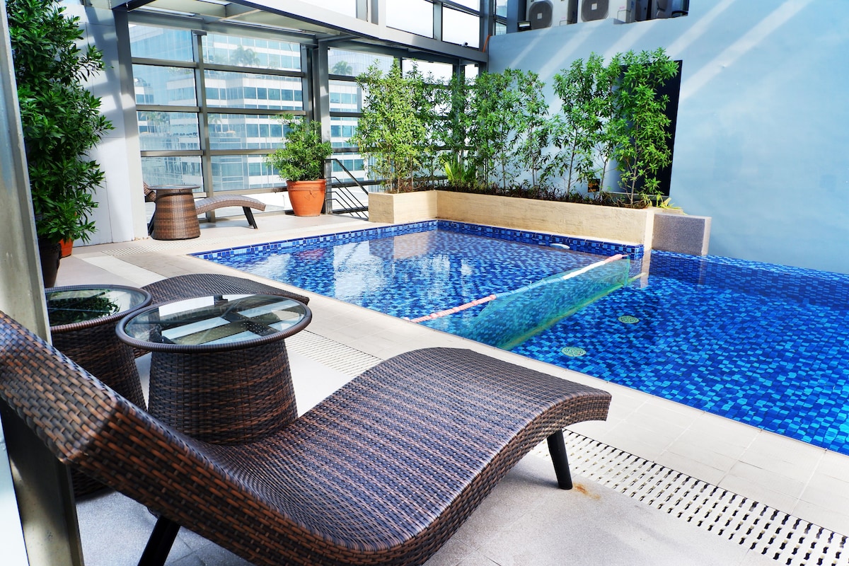 Valero Grand Suites by Swiss-Belhotel Makati Reviews, Deals & Photos ...
