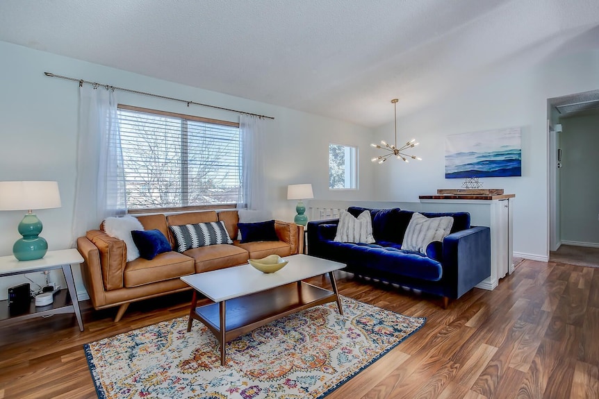 Gezinsvriendelijk Comfortabel Huis, Geweldige Centrale Locatie! - Colorado Springs, CO