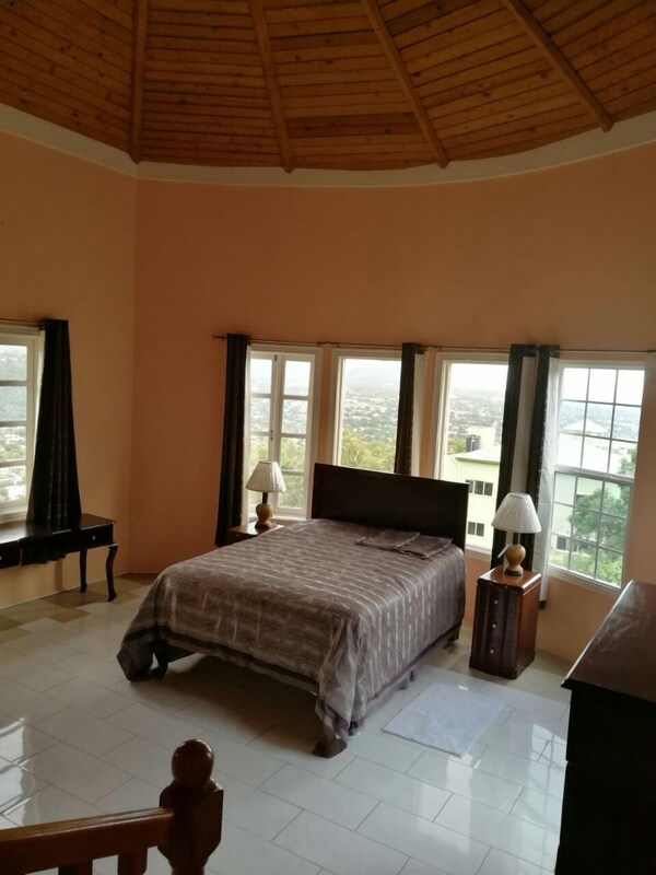 Chancery Hall 3 Bedroom Apartment - Kingston