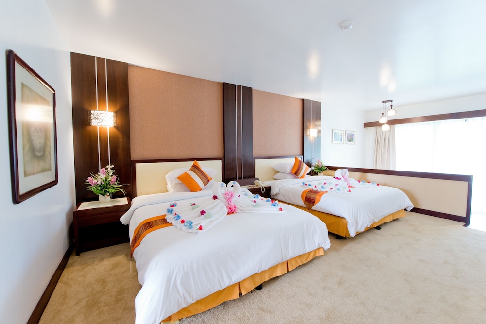 Pinehurst Golf Club & Hotel - Phra Nakhon Si Ayutthaya