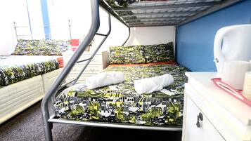 Suite, casa de banho anexa | 1 quarto