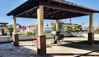 Área para churrascos e piqueniques