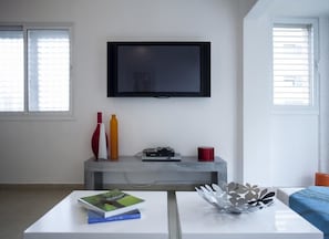 Apartamento Clássico, 2 quartos, terraço | 2 quartos, cortinas/cortinados opacos, ferro/tábua de engomar 