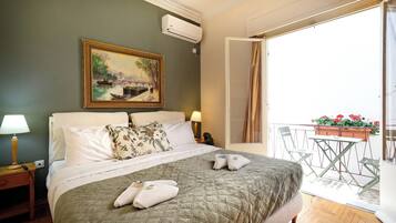 Quarto Duplo ou Twin Superior | Cortinas/cortinados opacos, ferro/tábua de engomar