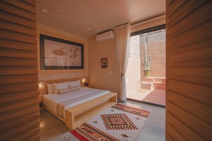 Suite Carmen | Lençóis de algodão egípcio, roupa de alta qualidade, minibar 