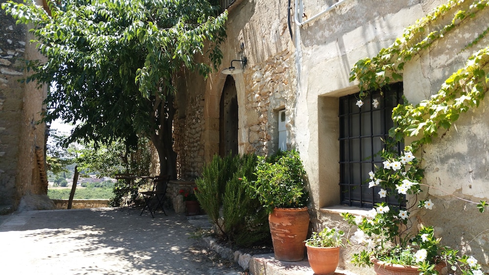 Preciosa Casa Rural Del S. Xviii Tranquila Y Muy Próxima A La Playa - Torredembarra