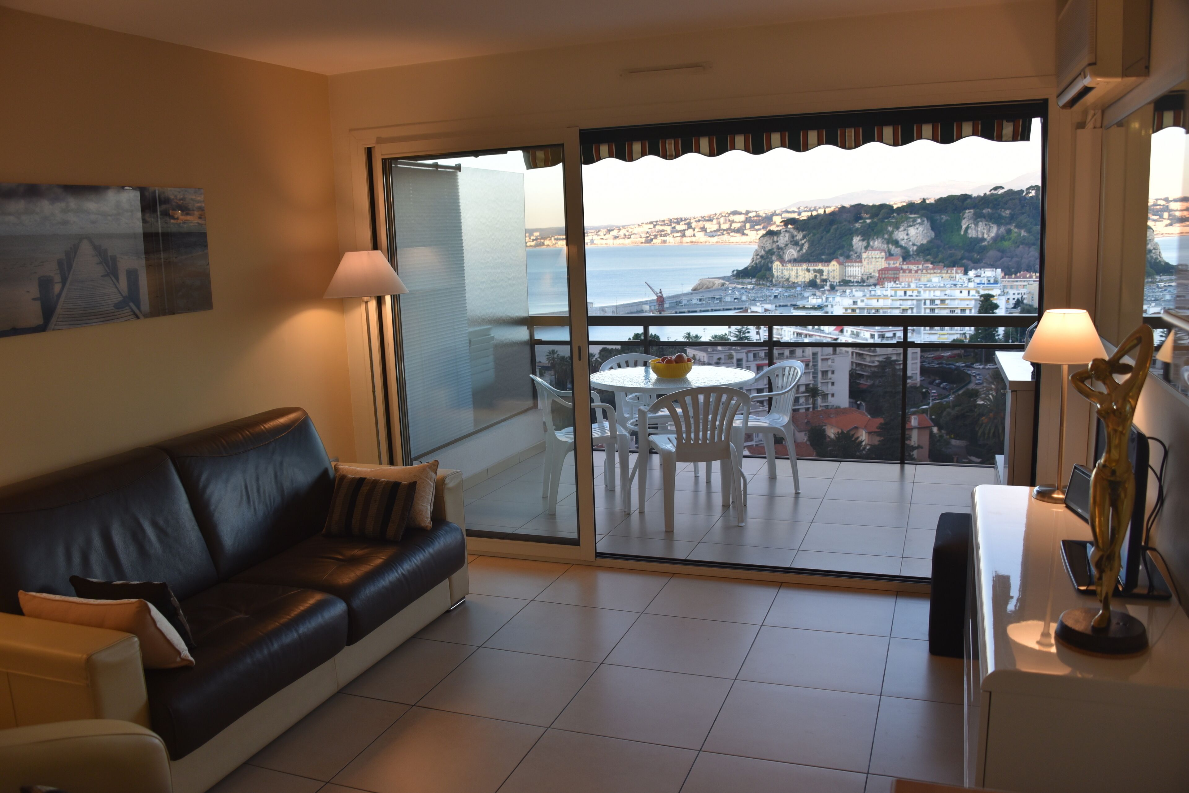 Nice Mont Boron - Port. 2 Pièces Cosy Avec Vue Mer, Piscine Et Garage Fermé - Beaulieu-sur-Mer