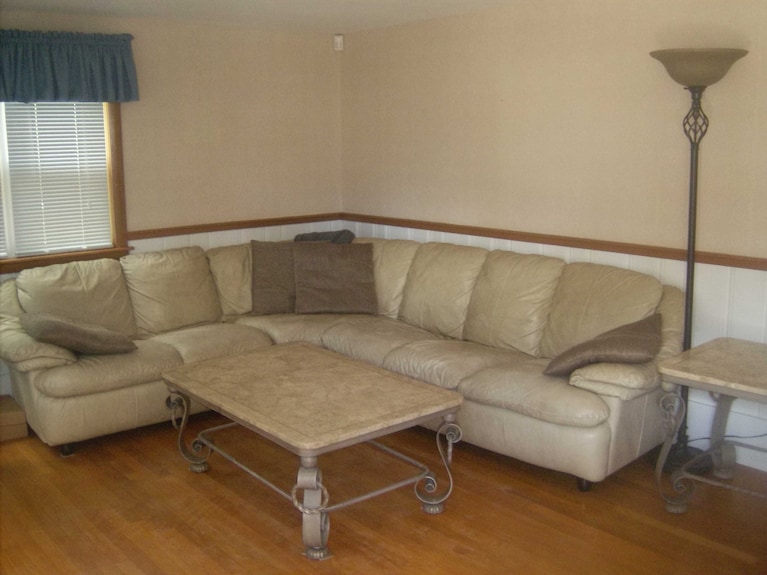 Short Stroll To Public And Private Beaches, Cottage In Dennisport - Capo Cod, MA