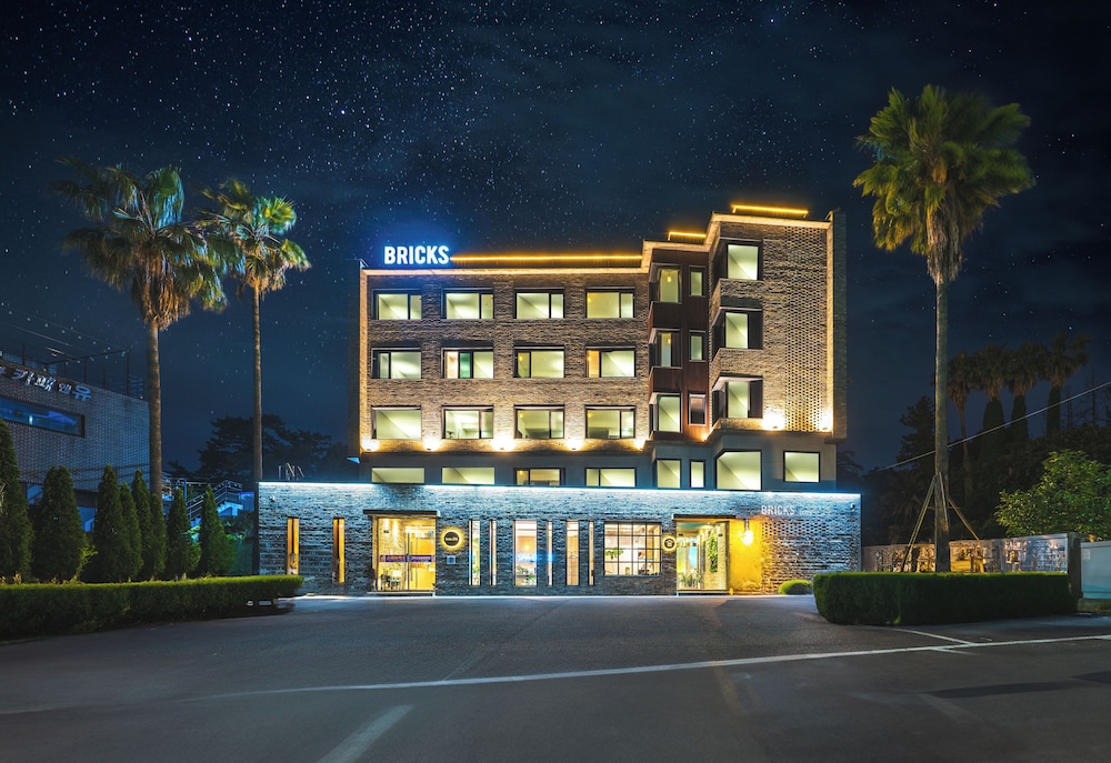 Ocean View, Design Accommodation, Free Meals - Jeju-do
