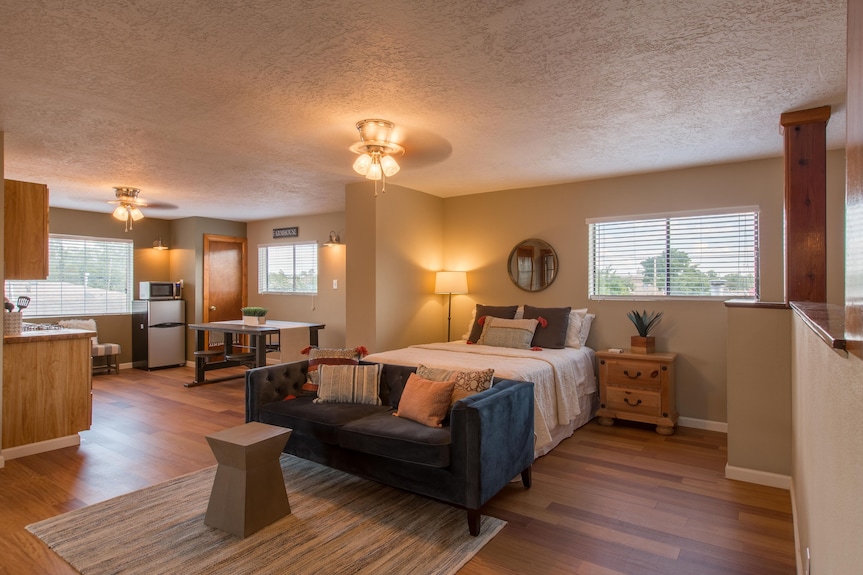 Gorgeous Casita In The Heart Of Historic Old Town - Albuquerque, NM