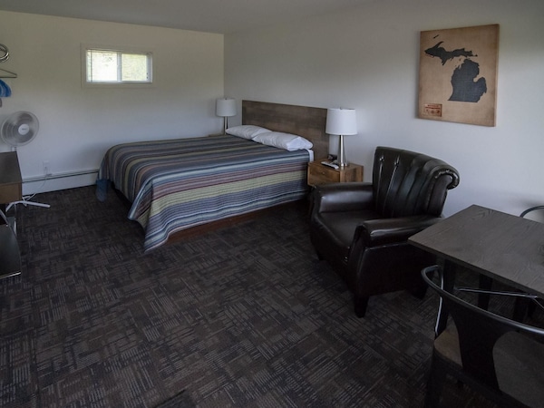 Three Lakes Motel - Michigan