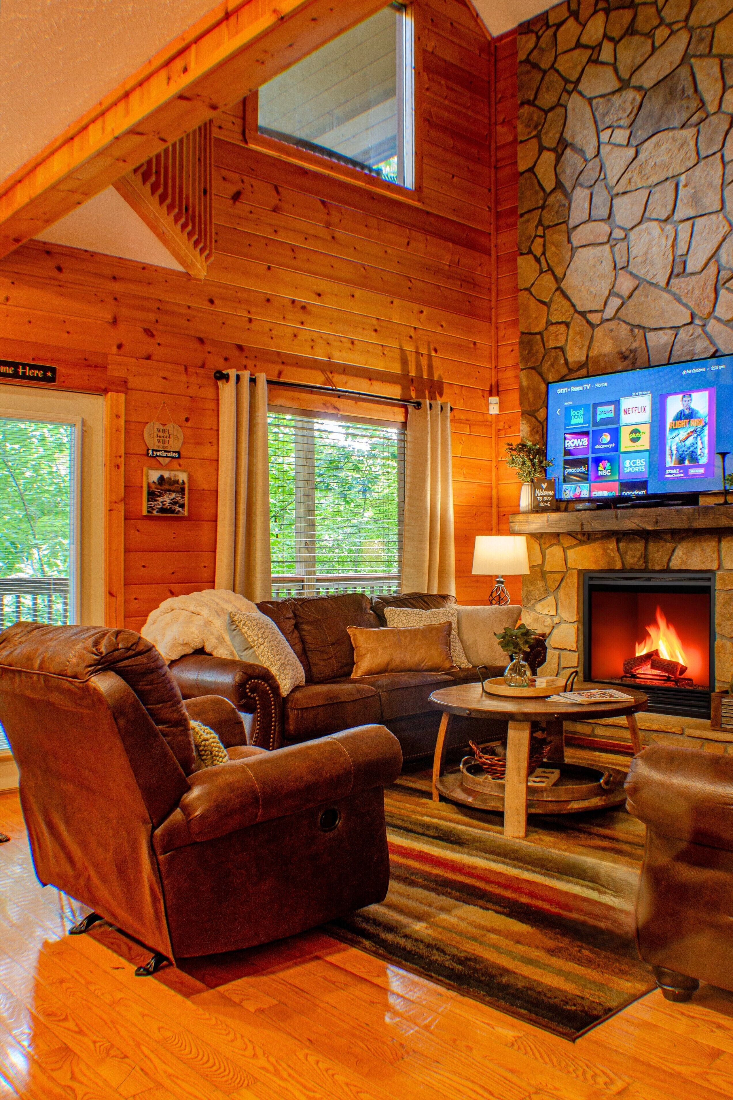 Hoedown Hideaway - Walk To Pool/no Scary Drive/game Room/prime Location/hot Tub - Pigeon Forge, TN