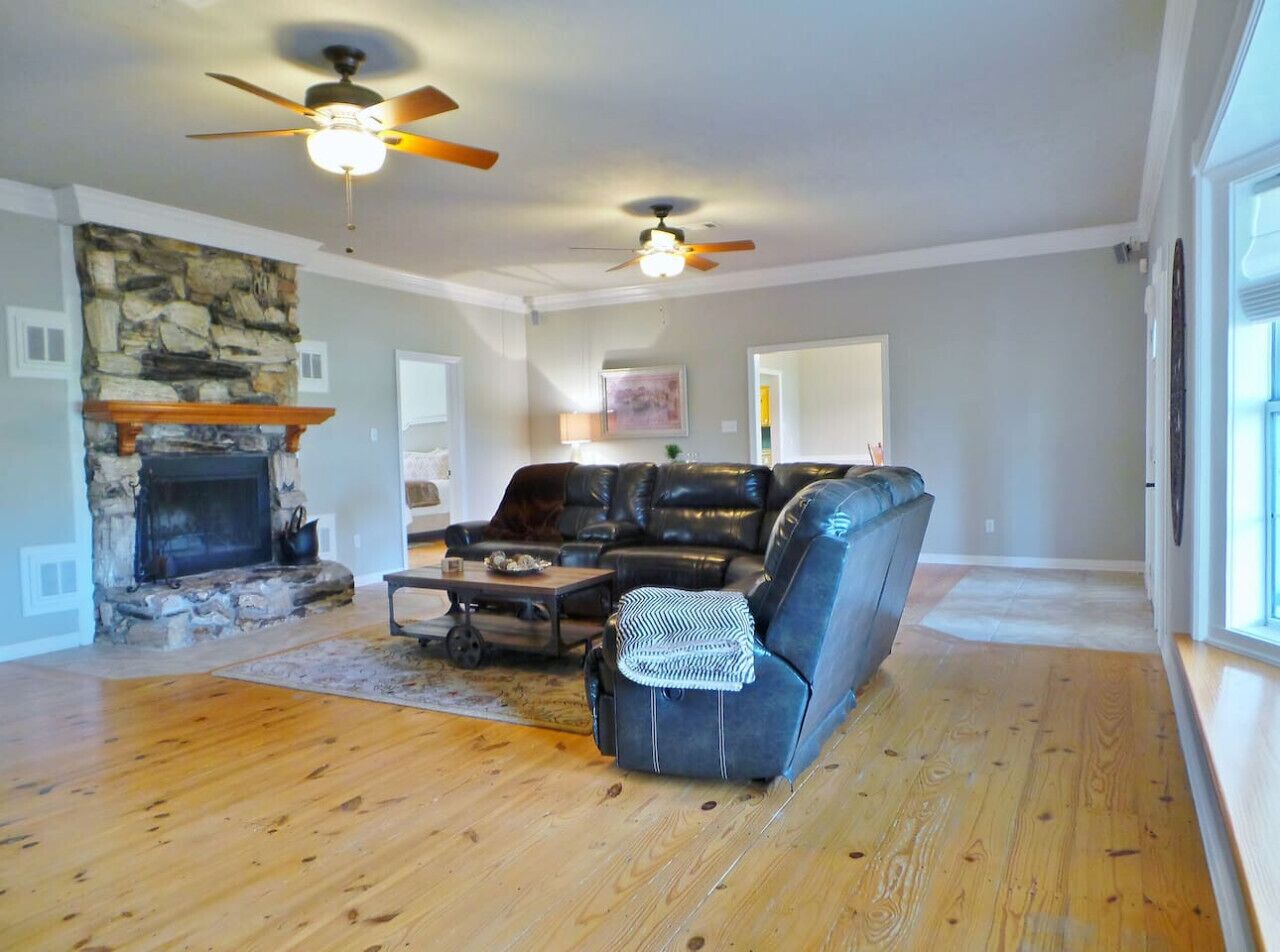 Rambling Ranch ~ The Ultimate Gathering Place! - Santa's Wonderland, College Station