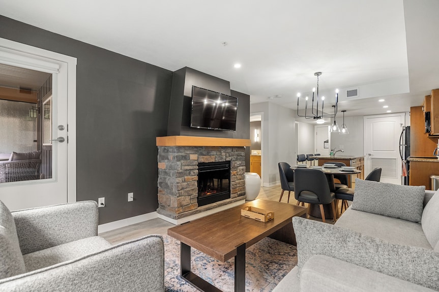 Copperstone 2br In The Canadian Rockies - Dog-friendly, Shared Hot Tub - Alberta