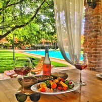 Café da manhã completo grátis todos os dias