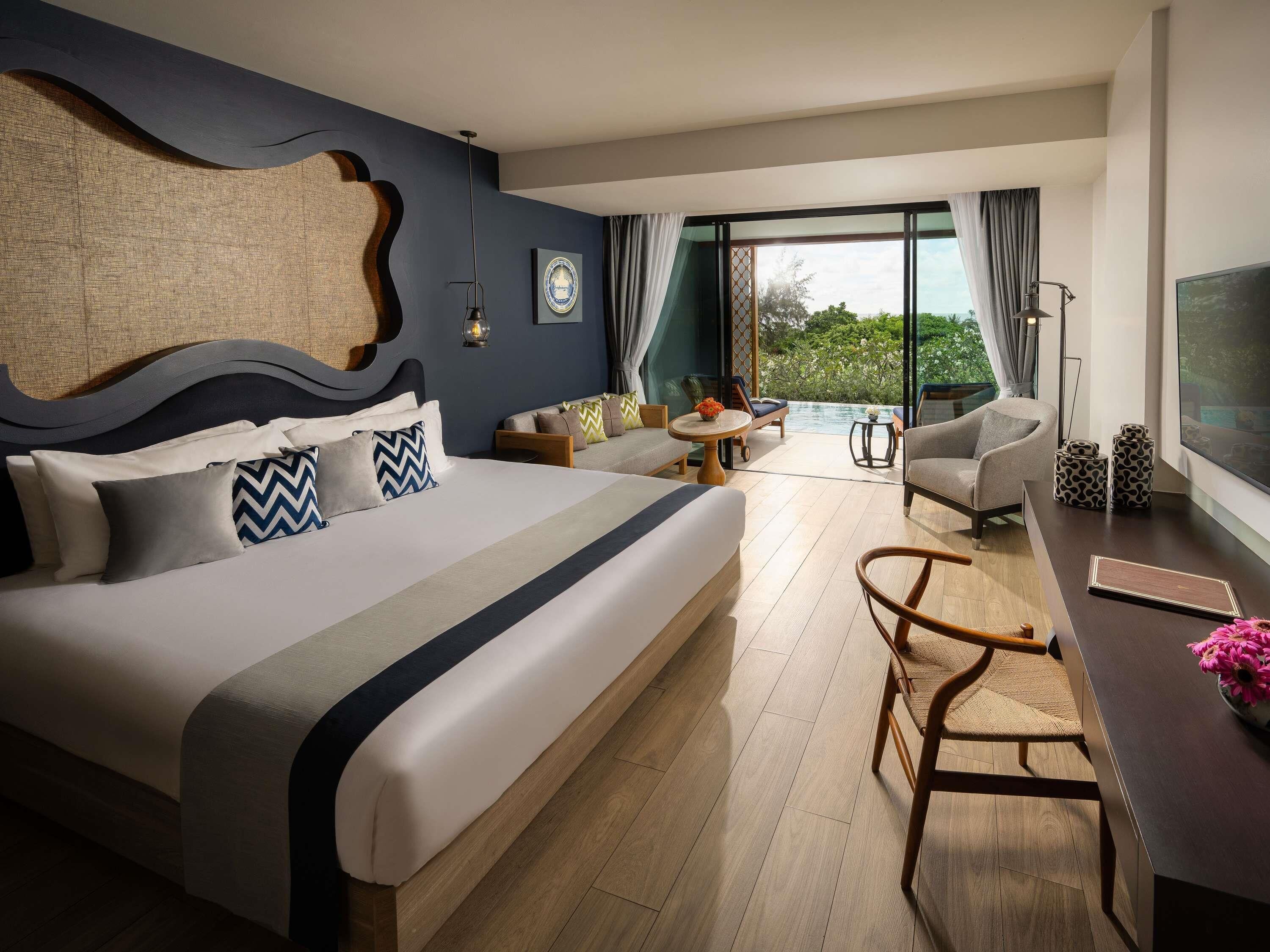 Suite Deluxe, 1 cama king-size, acesso à piscina, vista para o mar | Roupa de alta qualidade, edredões de penas, minibar, cofre no quarto 