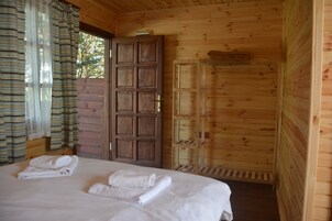 Quarto casal standard, 1 quarto, vista para o jardim | Wi-Fi de cortesia