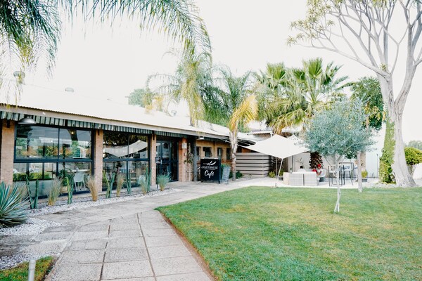 Lighthouse Guesthouse & Cafe - Groblersdal