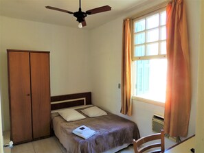 Quarto Duplo Comfort | Minibar, secretária, Wi-fi grátis, roupa de cama fornecida 