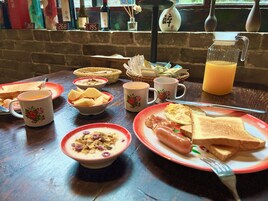 Café da manhã continental todos os dias mediante uma taxa