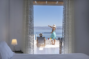 EstĂșdio Comfort, 1 cama king-size, vista para o mar, em frente Ă praia | Roupa hipoalergĂ©nica, secretĂĄria adequada para computadores portĂĄteis