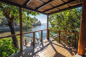 Villa Deluxe Mia | Área de estar | TV de tela plana