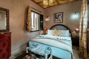 Suíte família, banheiro privativo (Lavande) | Roupas de cama premium, cofres nos quartos, individualmente decorados