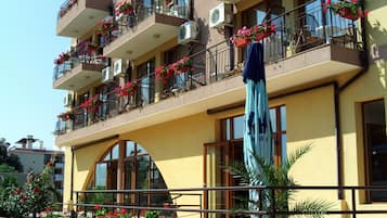 Fachada da propriedade